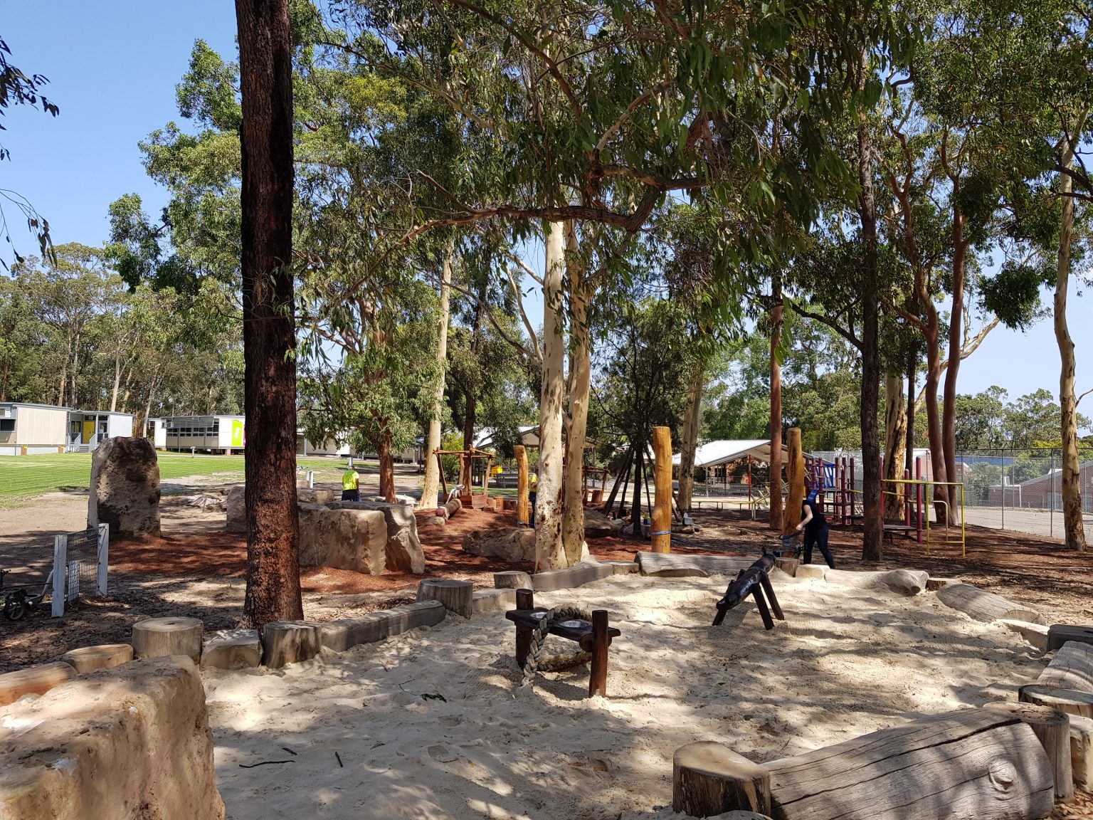 Feature Project: Samuel Gilbert Public School - Fiona Robbé Landscape ...